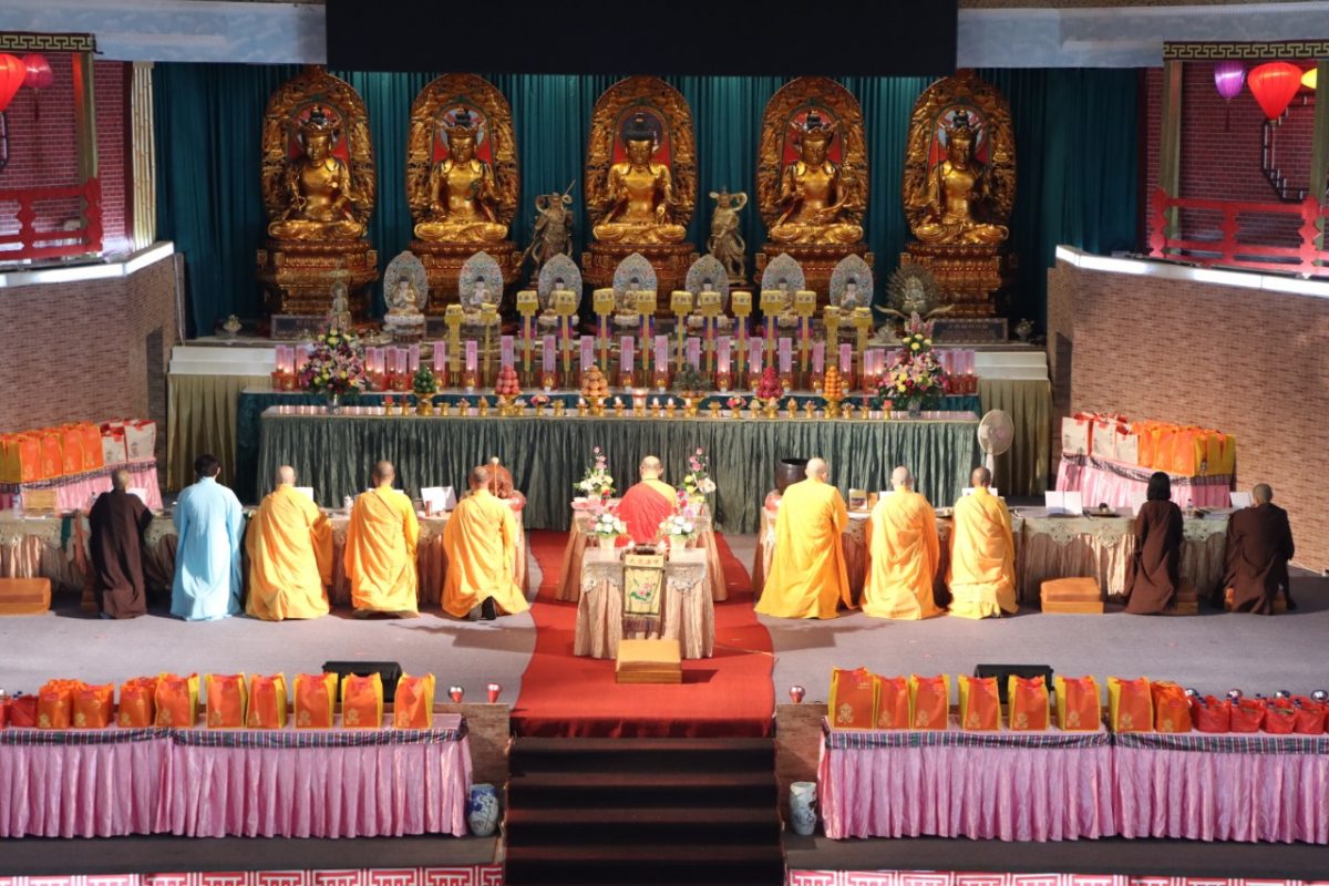 Buddhist Temples stream its Blessing Ritual Ceremonies live during the ...