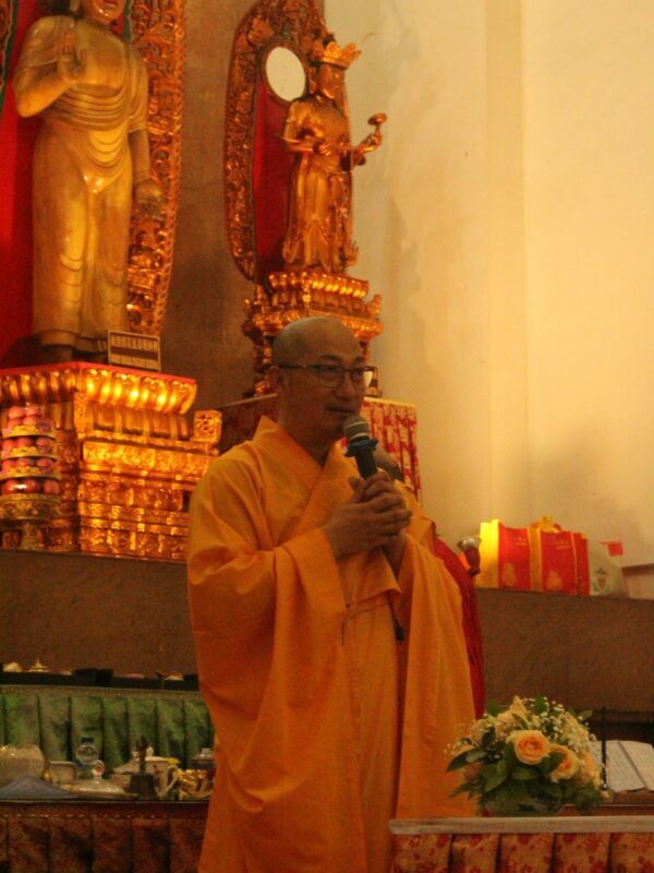 Wihara Sila Praba Denpasar-Bali, Wihara Mahavira Graha Surabaya ...